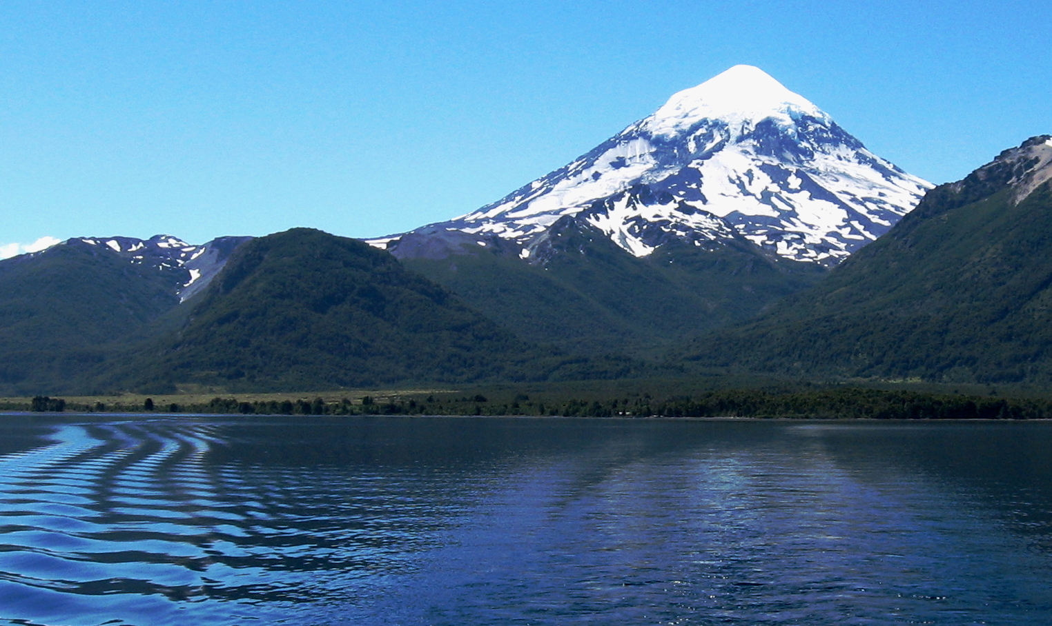 Ascenso volcán Lanín - Ermitano Expediciones